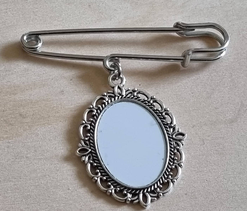 Oval Brooch/Charm (1 charm) – The Custom Print Shop